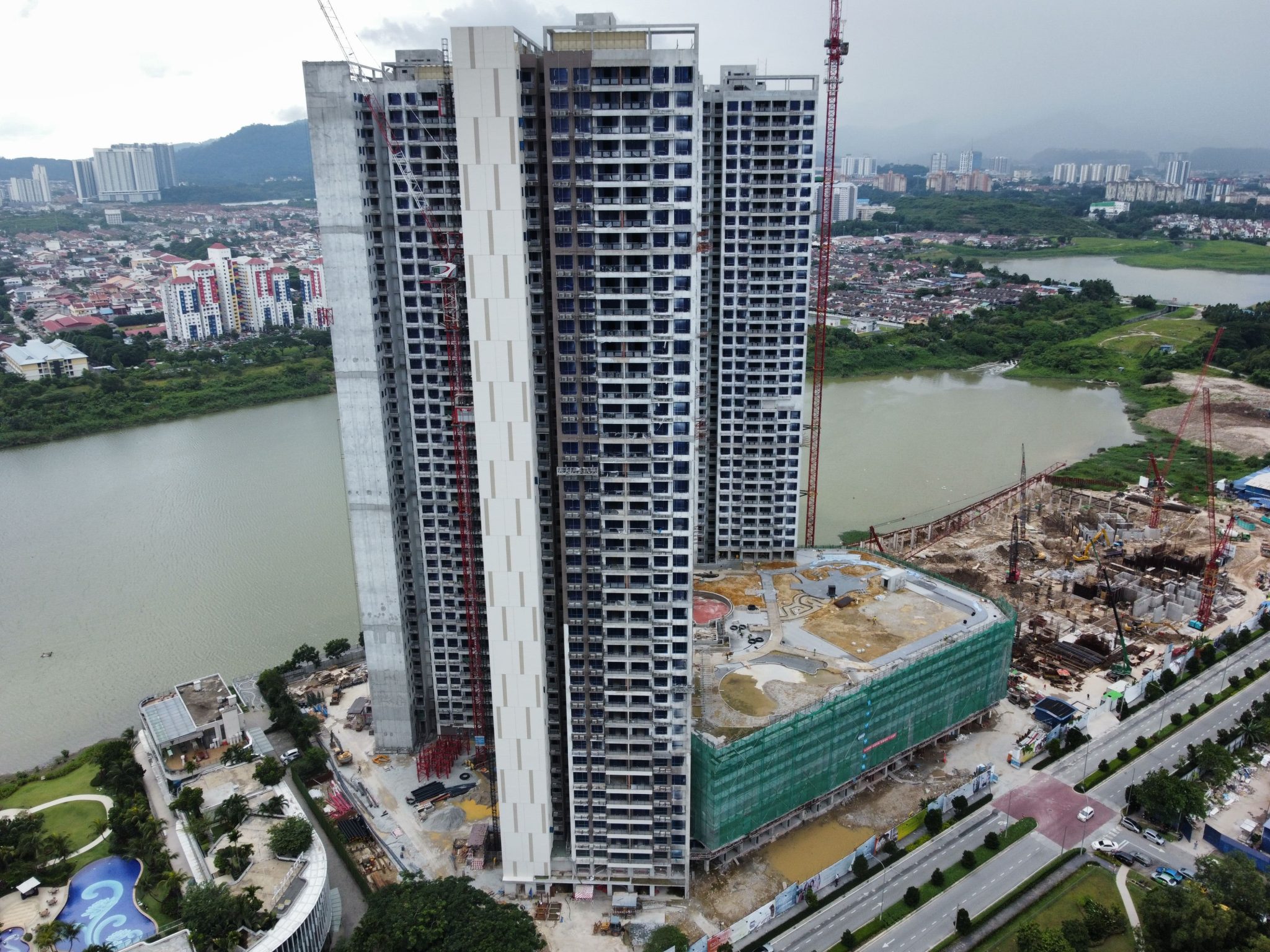 Aradia Residence - Exclusive Homes in Lake City